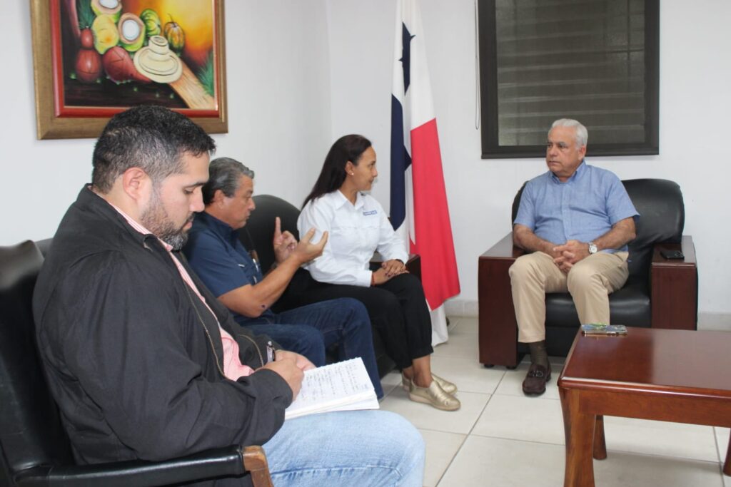 MIDA, ANAPROLE y ANAGAN analizan producción de leche grado C ...